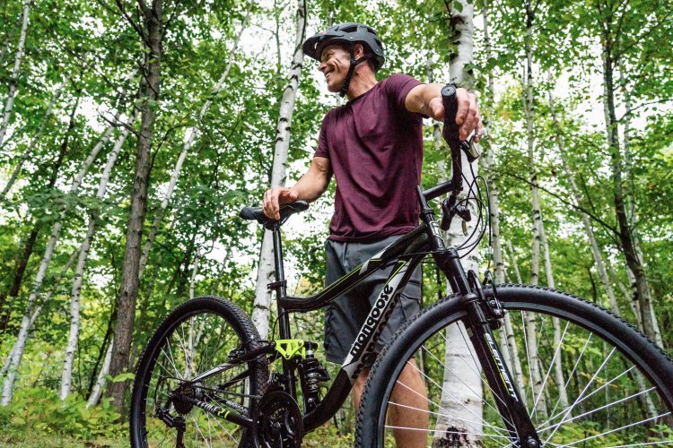 Mongoose Ledge 2.1 Mountain Bike, 27.5 wheels, 21 speeds, mens frame, Black